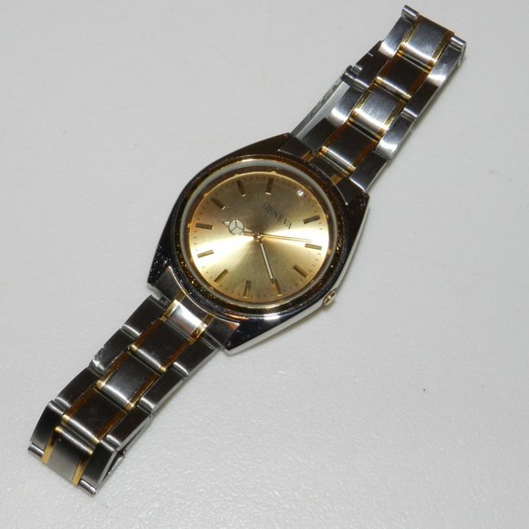 Geneva | Accessories | Vintage Geneva Watch Peace Sign Movements ...